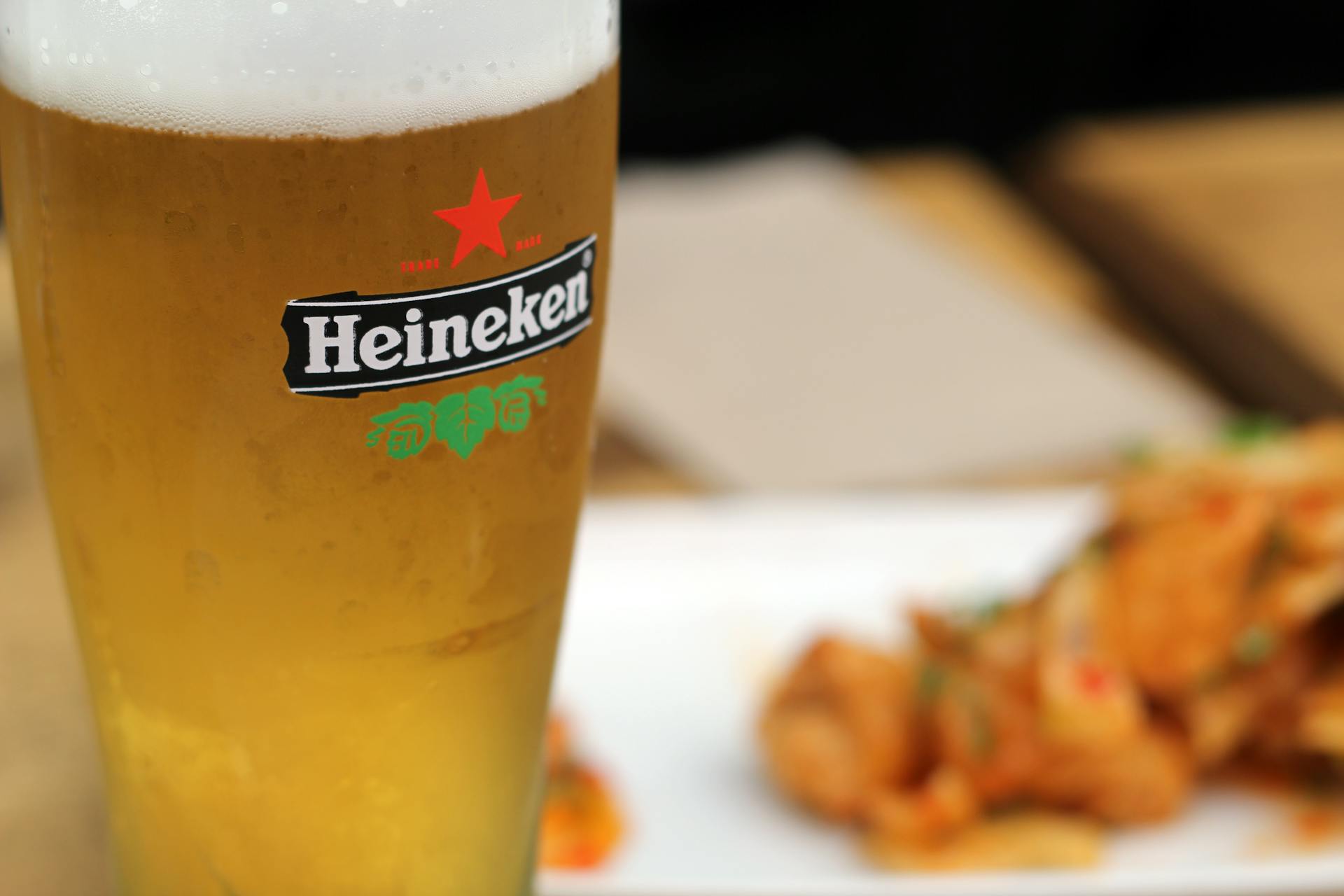 Heineken Transforms Japanese Bars into Gaming Centers